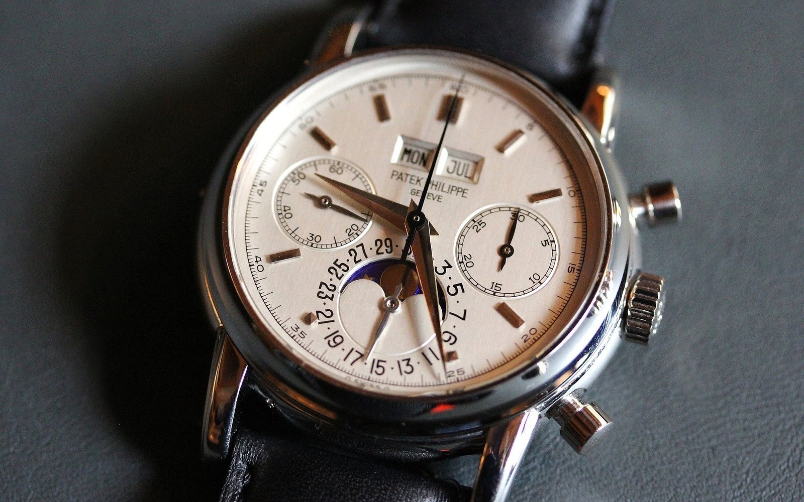 Download Man Made Watch Image