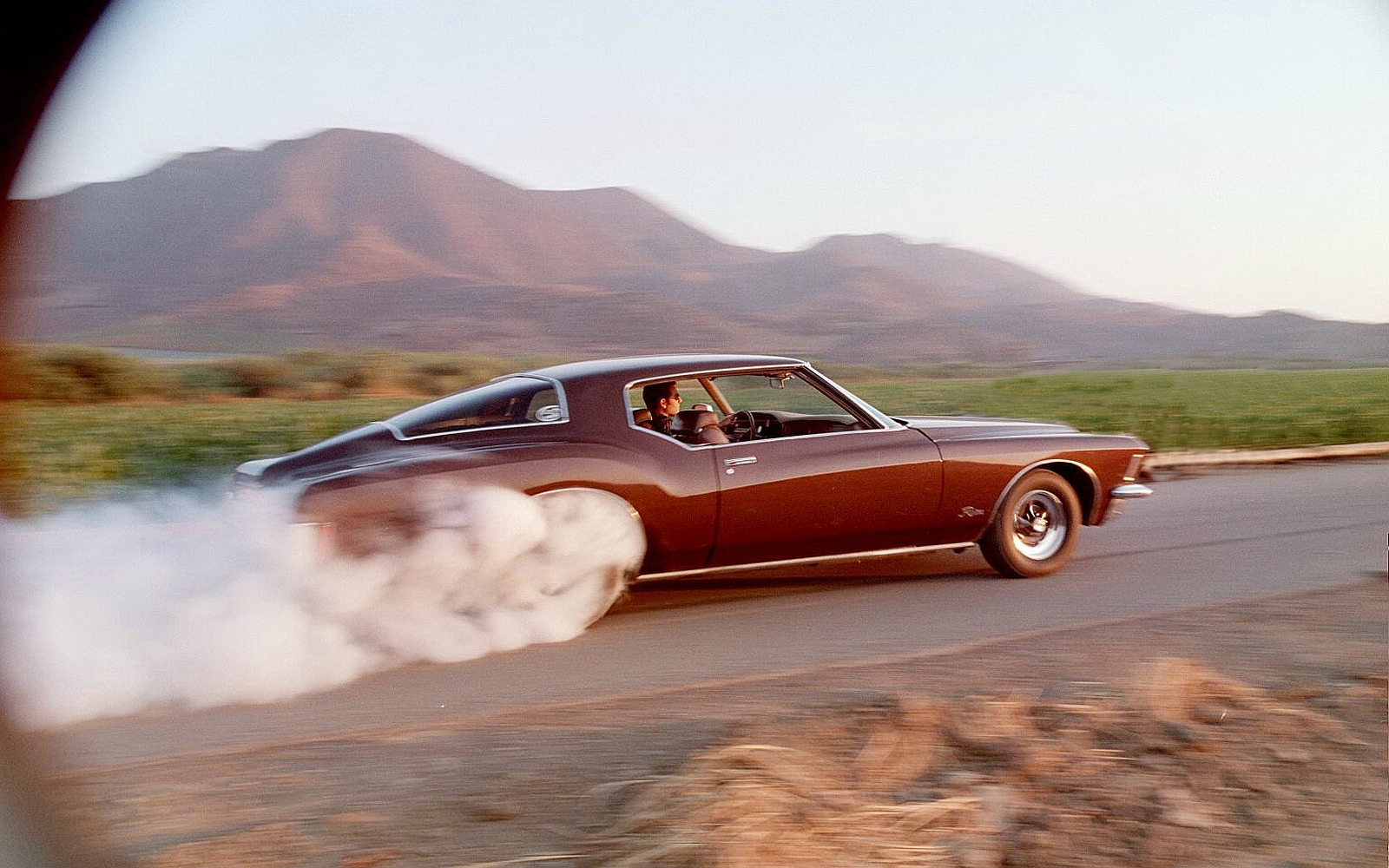 Download Vehicle Buick Riviera Image