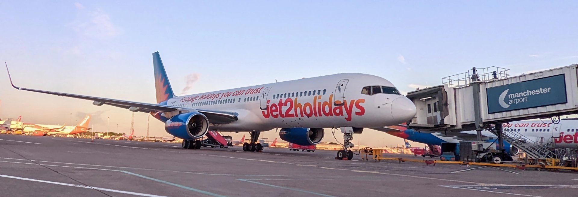 Boeing 757 - Desktop Wallpapers, Phone Wallpaper, PFP, Gifs, and More!