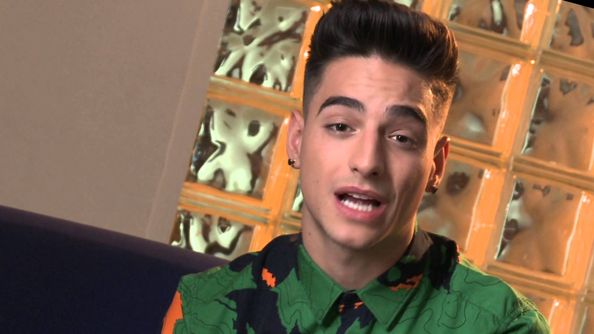 Download Juan Luis Londoño Arias Celebrity Maluma Image