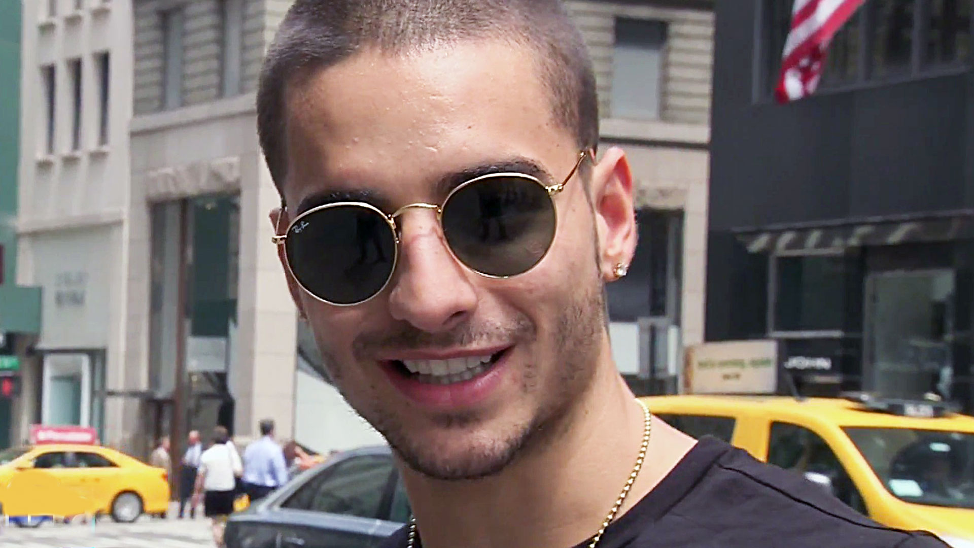 Download Juan Luis Londoño Arias Celebrity Maluma Image
