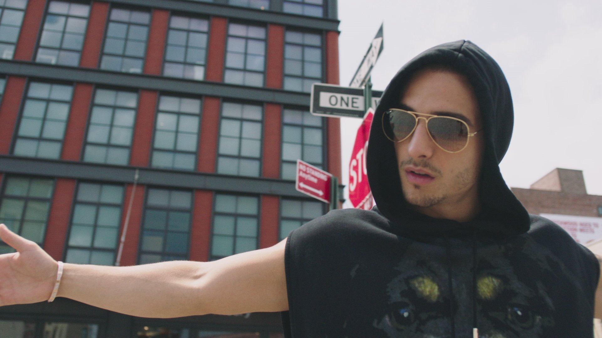 Download Juan Luis Londoño Arias Celebrity Maluma Image