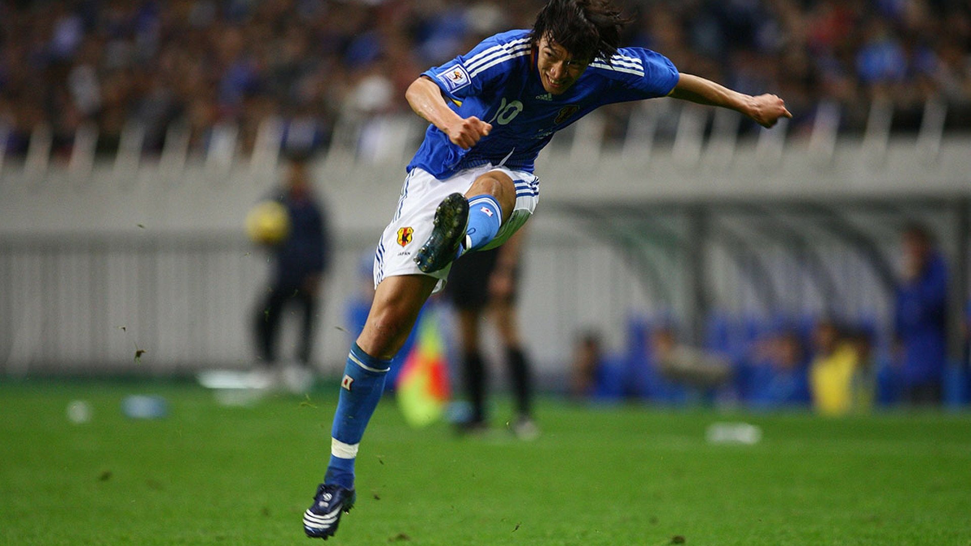 Dynamic Soccer Action: A Moment in Sports